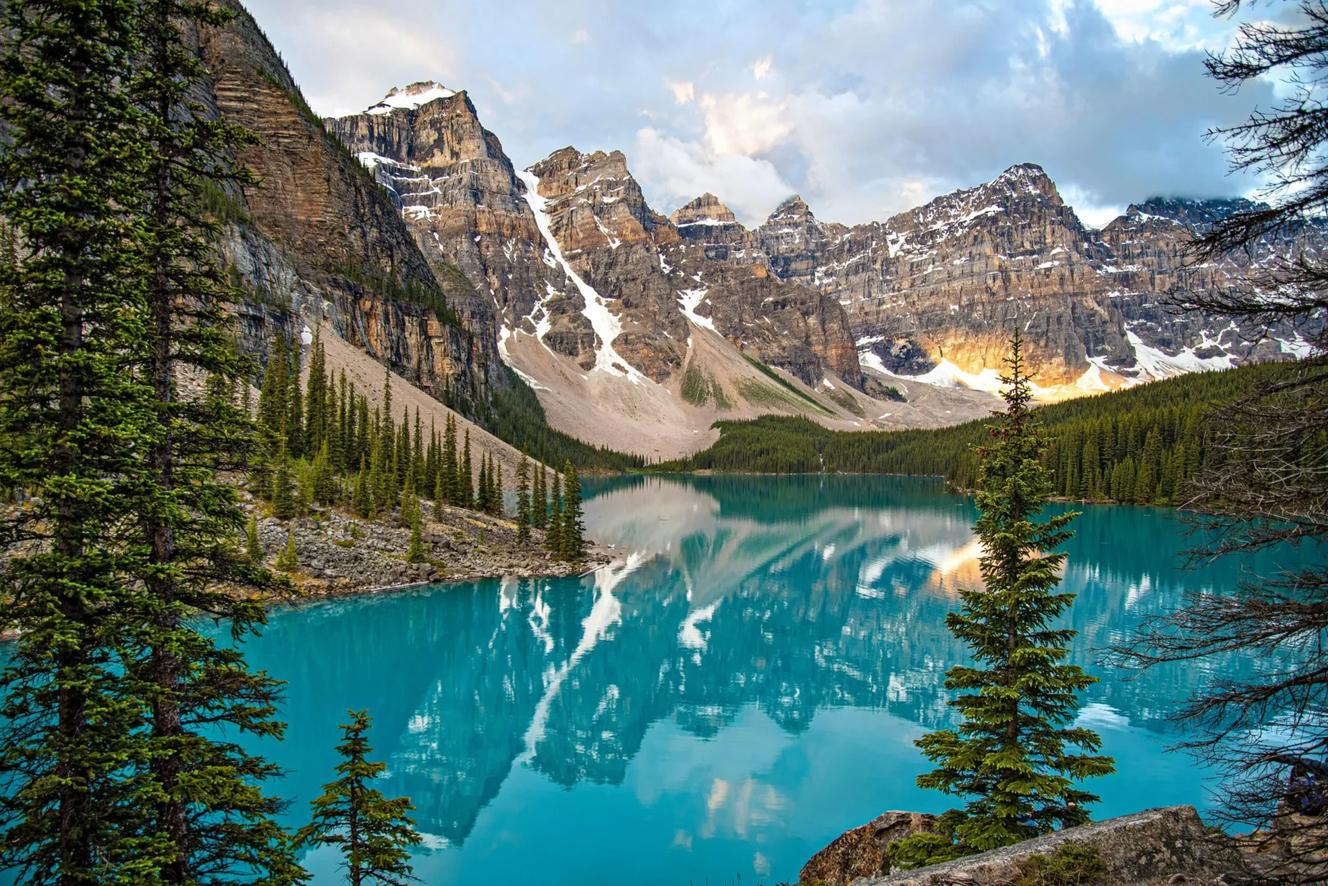 Canadian Rockies Guide: Interactive Map & Travel Tips (2026) - Dreamy ...